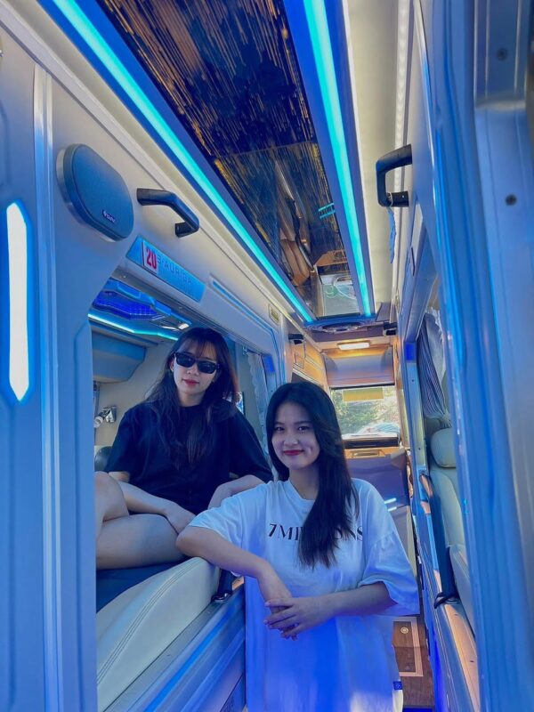 Xe Limousine Giường Nằm Đôi Đà Lạt - Tổng đài đặt vé limousine giường ...